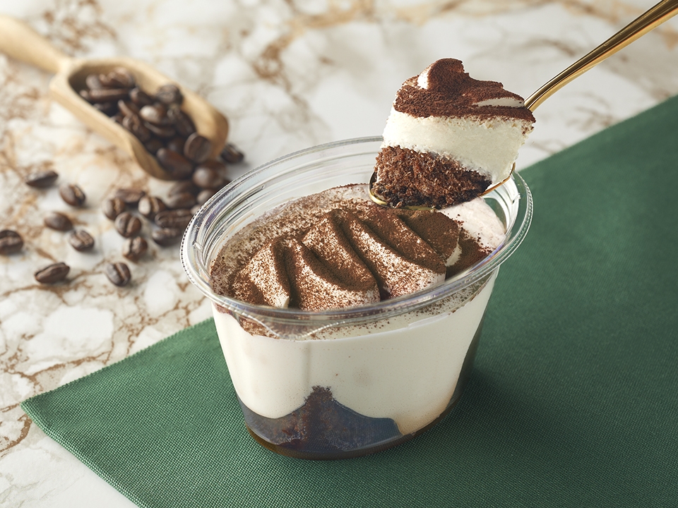 クリーミーDolce・くちどけティラミス | 株式会社モンテール